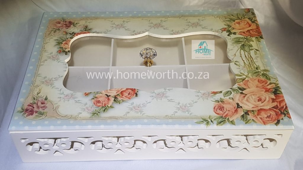 FANCY WOODEN PARTITION FLORAL DESIGN BOX - Home Worth